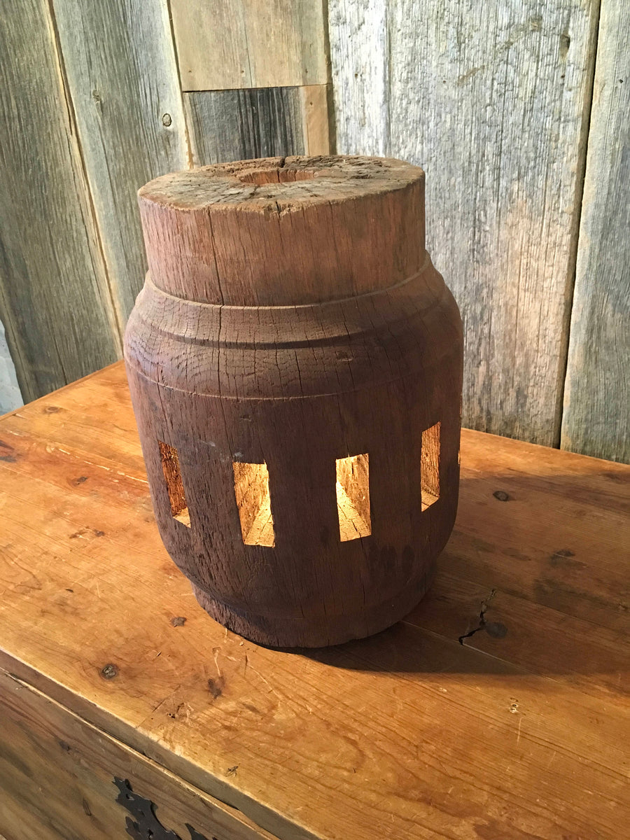 Vintage Wagon Wheel Hub Lamp – Sawyer Hatch